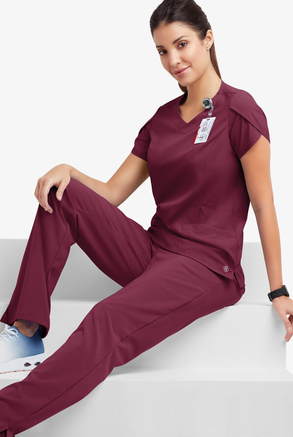 Easy STRETCH by Butter-Soft Daisy Women's 4-Pocket V-Neck Scrub Top ...