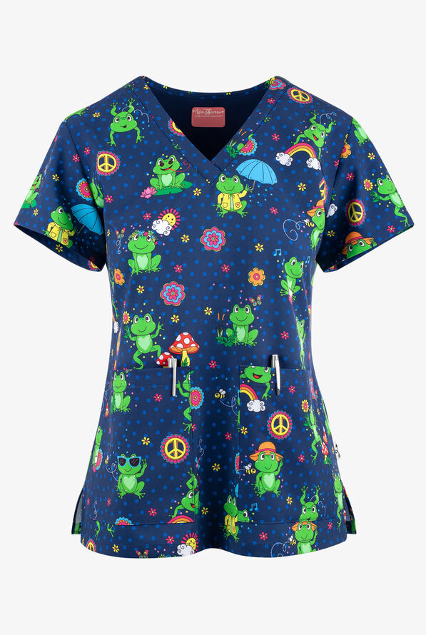 UA Exclusive Zavate Ava Therese Fun & Frogs 2-Pocket Top, Animal Scrub