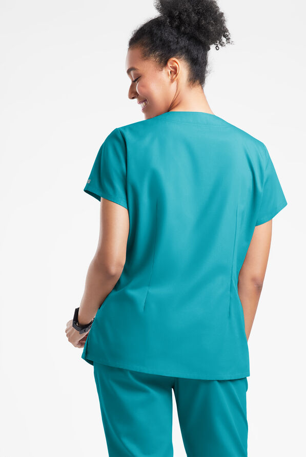 Butter-Soft Originals Women's 6-Pocket Scallop Neck Scrub Top, Cotton ...