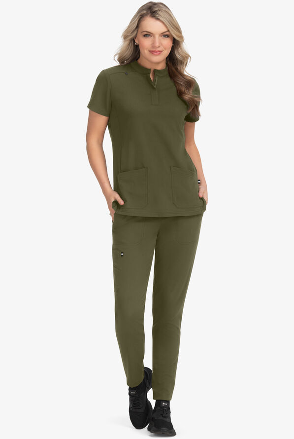 koi Next Gen Driven Women's 4-Pocket STRETCH Round Neck Scrub Top ...