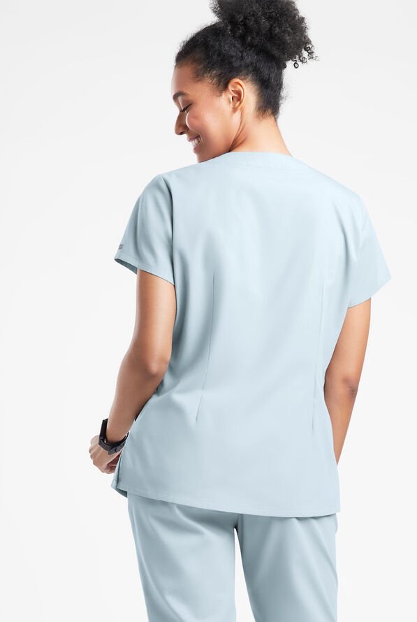 Butter-Soft Originals Women's 6-Pocket Scallop Neck Scrub Top, Cotton ...