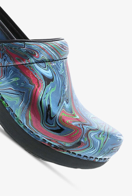 Dansko Shoes and Nursing Shoes | Uniform Advantage