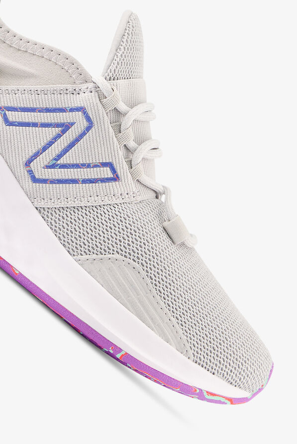 New Balance Women's Fresh Foam Roav v1 Light Aluminum Athletic Lace Up ...