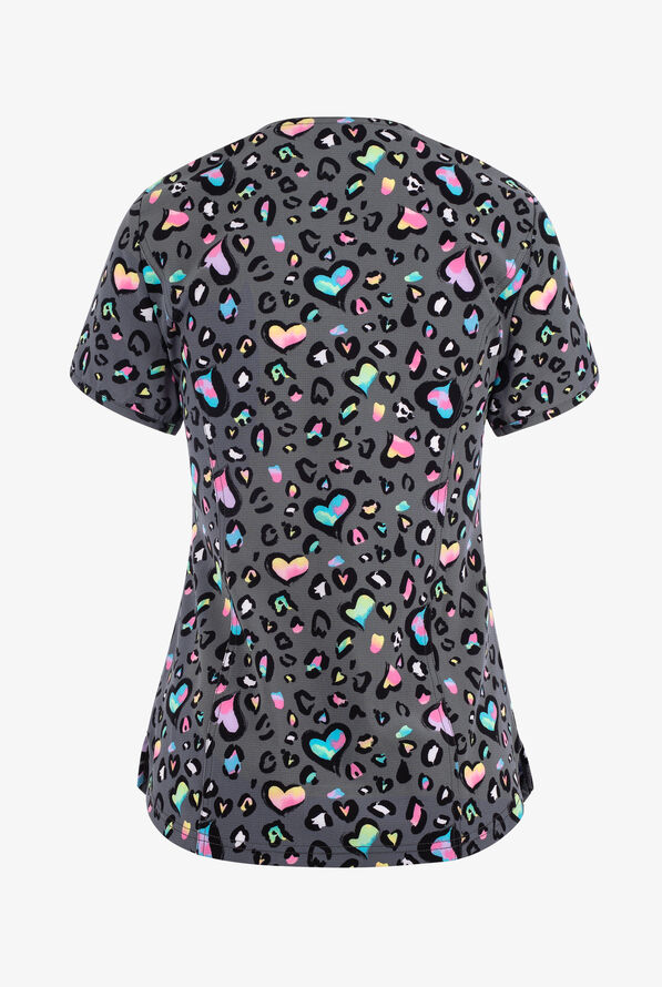 heartsoul Leopard Sweetheart Women's 3-Pocket STRETCH Y-Neck Print ...