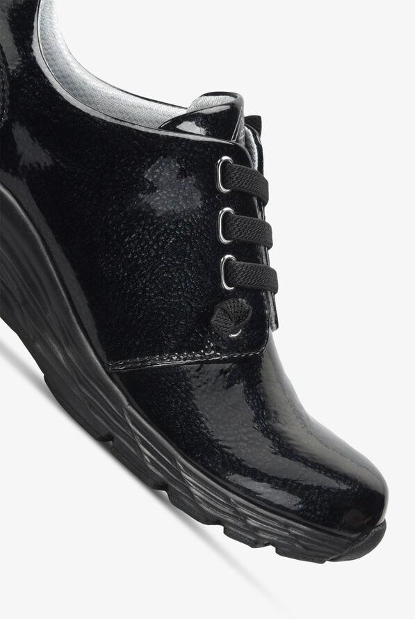 Align by Nurse Mates Women's Velocity Black Patent Leather Lace Up ...