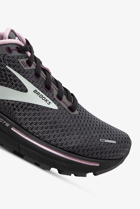 Buy Brooks Nursing Shoes | Uniform Advantage