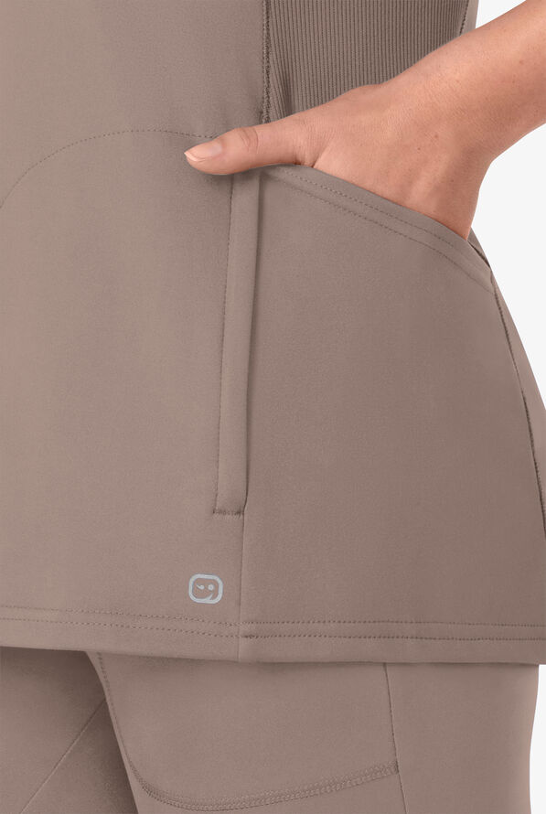 WonderWink Renew Knit Women's 4-Pocket STRETCH Rib-Knit Side Panel ...