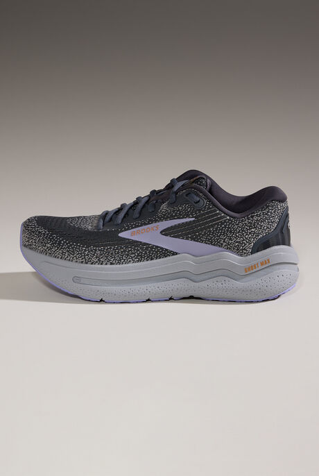 Brooks Nursing Shoes for Medical Workers | Uniform Advantage