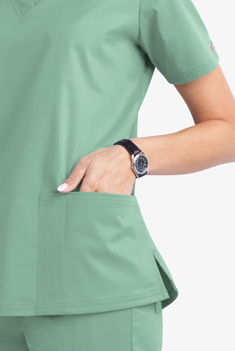 Women's Scrubs | Nursing and Medical Uniforms | Uniform Advantage
