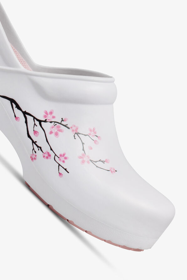 Cherokee Anywear Sr Angel Cherry Blossoms Women's Nursing Shoes ...