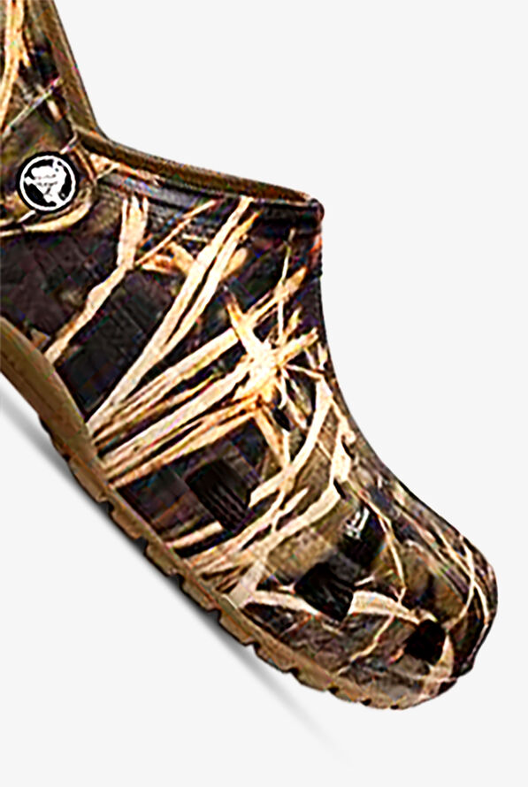 Crocs Unisex Classic Realtree Clogs, Nursing Clogs