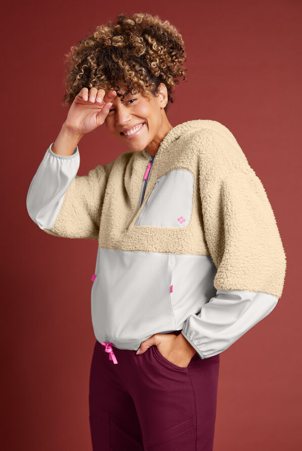 Med Couture Amp Women's 3-Pocket STRETCH Sherpa Fleece Two-Tone Pull ...